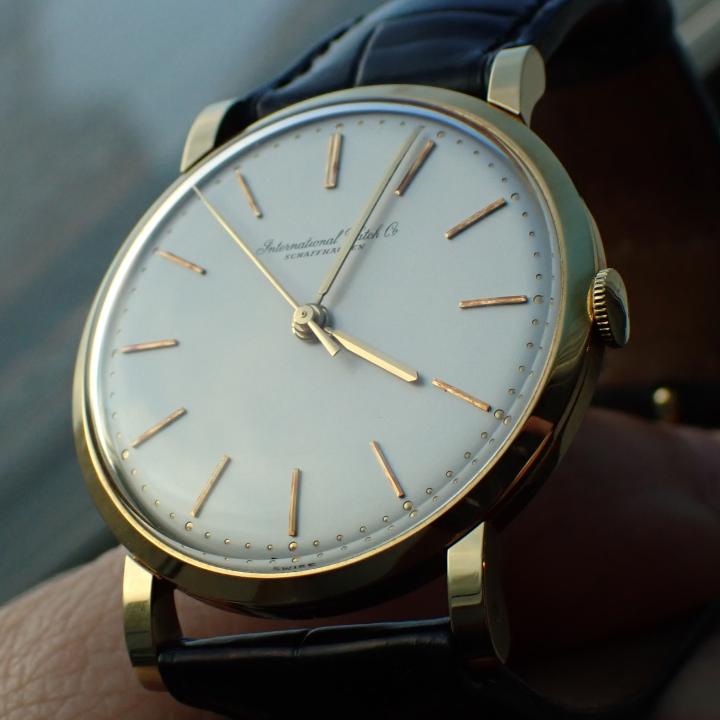 Découvrez les montres IWC : Histoire, Modèles Populaires & Avis Clients - Dialicious